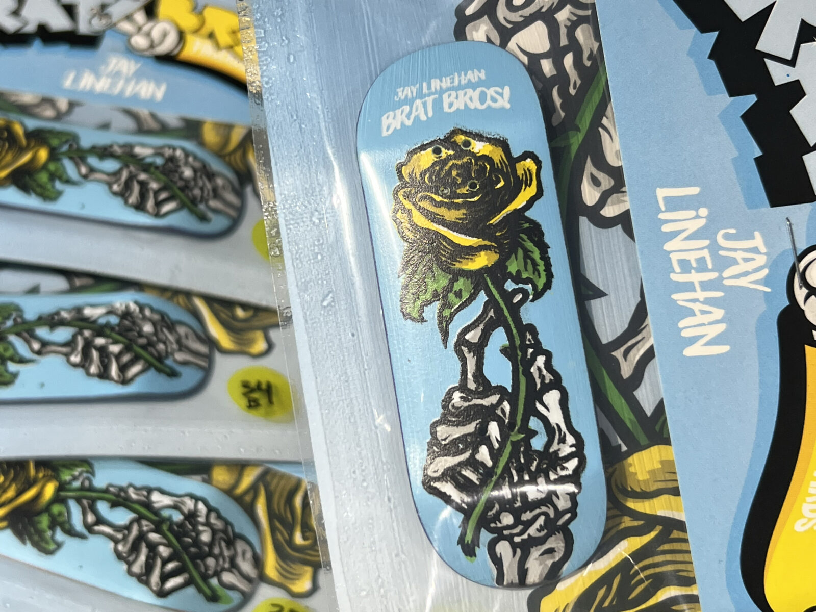 Jay Linehan GUEST PRO. 34 wide. (BLUE TOP) standard shape. - SellerDoor